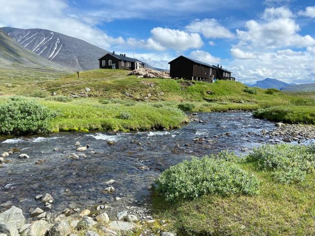 JAMES HANDLON – would-be mountaineer and idiotic adventurer